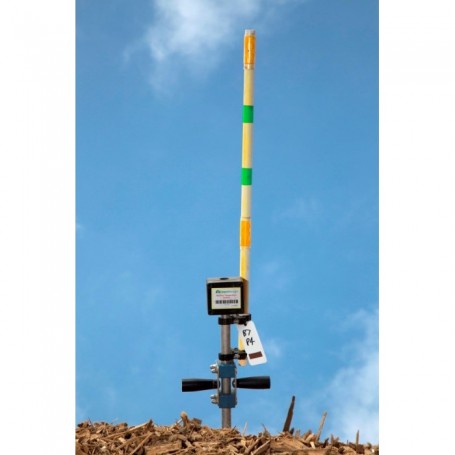 Wireless temperature probe for compost and waste: SmarTprobe | Freeland